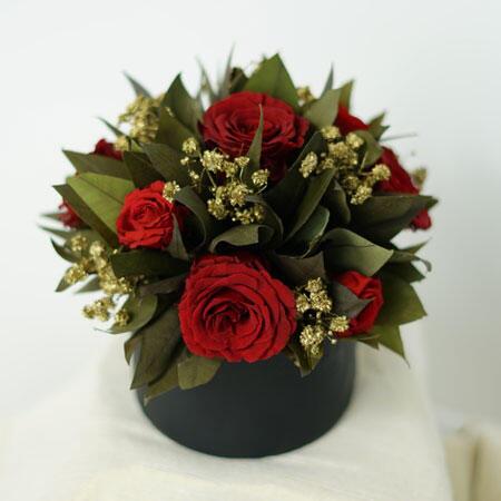 Køb Yndig buket med roser - 485,00,-